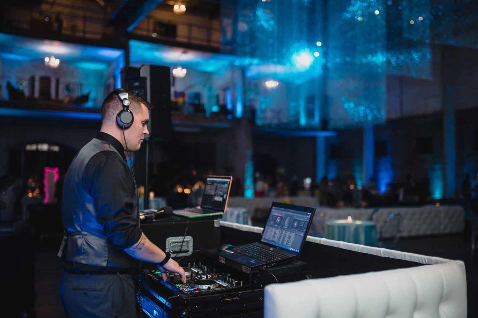 DJ Services – Instant Request DJ Entertainment